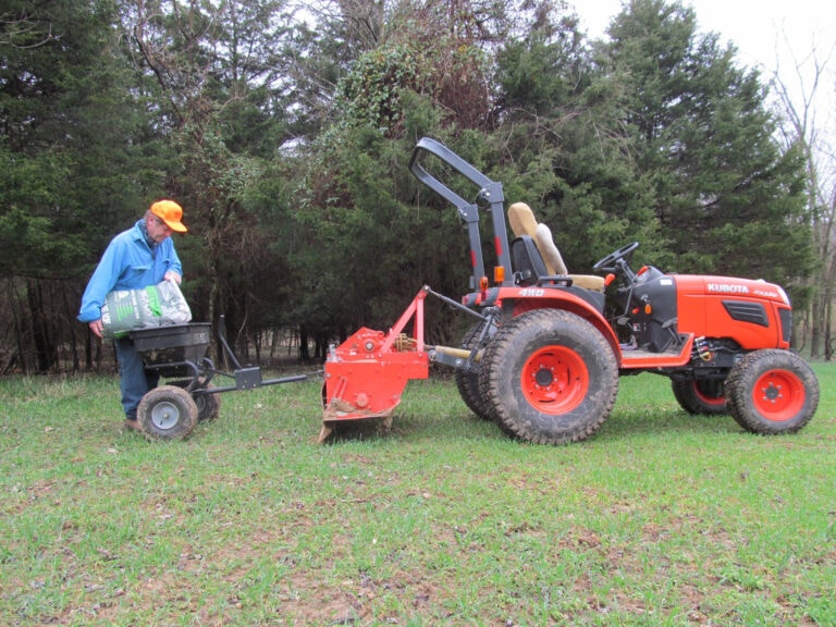 Fall Food Plot Options | Mossy Oak Gamekeeper