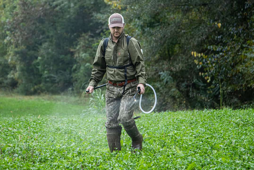 Why Use Foliar Applied Liquid Fertilizer? | Mossy Oak Gamekeeper